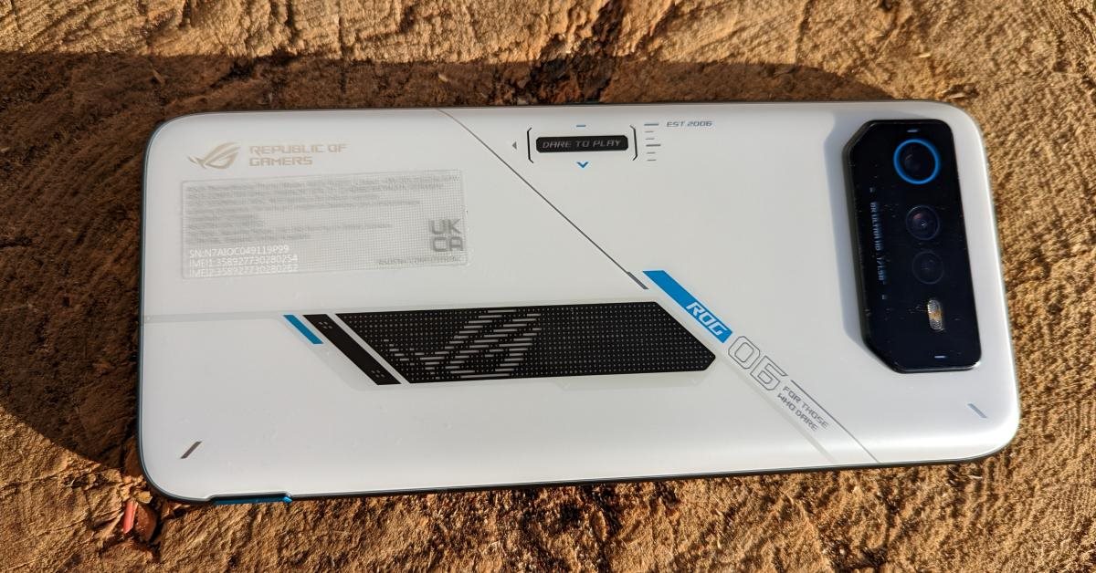 ASUS ROG Phone 6 (BEMUTATÓ): nagyszerű gamer telefon, de nem való ...